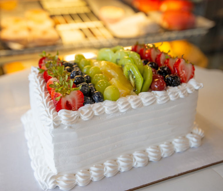 Mil Hojas Cake | A Classic Pastry from La Imperial Bakery